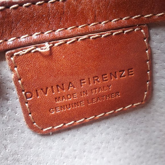 Divina Firenze | Bags | Divina Firenze Lola Handmade Leather Crossbody ...